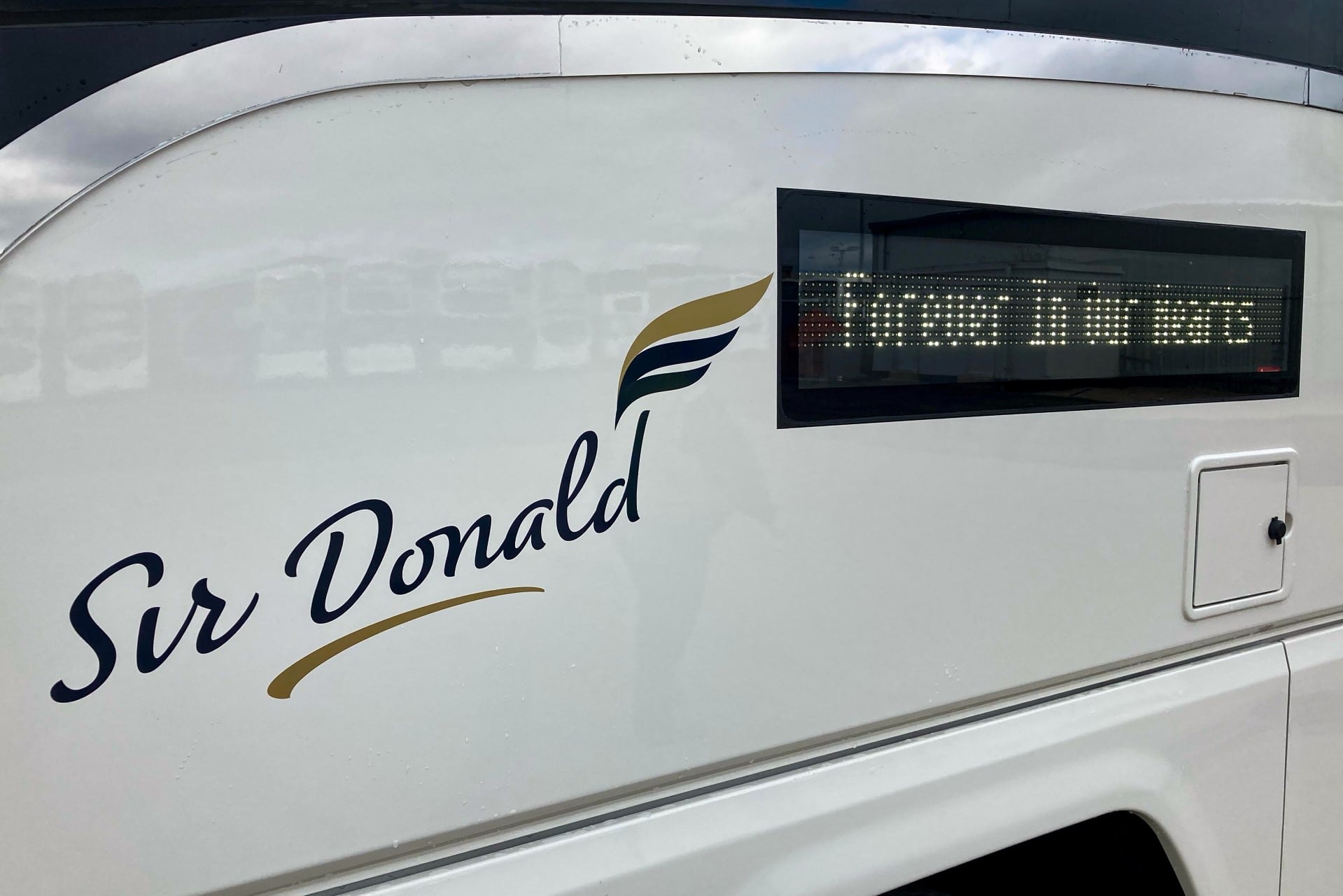 Sleafordian Coaches honours late co-founder with new Plaxton - routeone