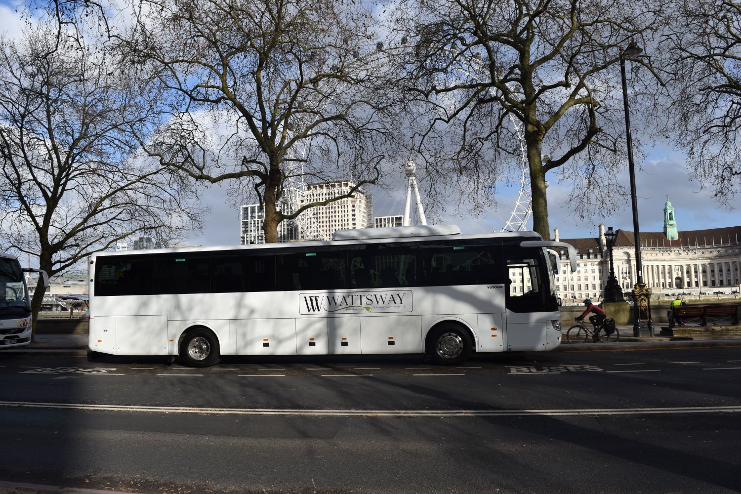 Widening the focus for coach and bus carbon emissions strategy