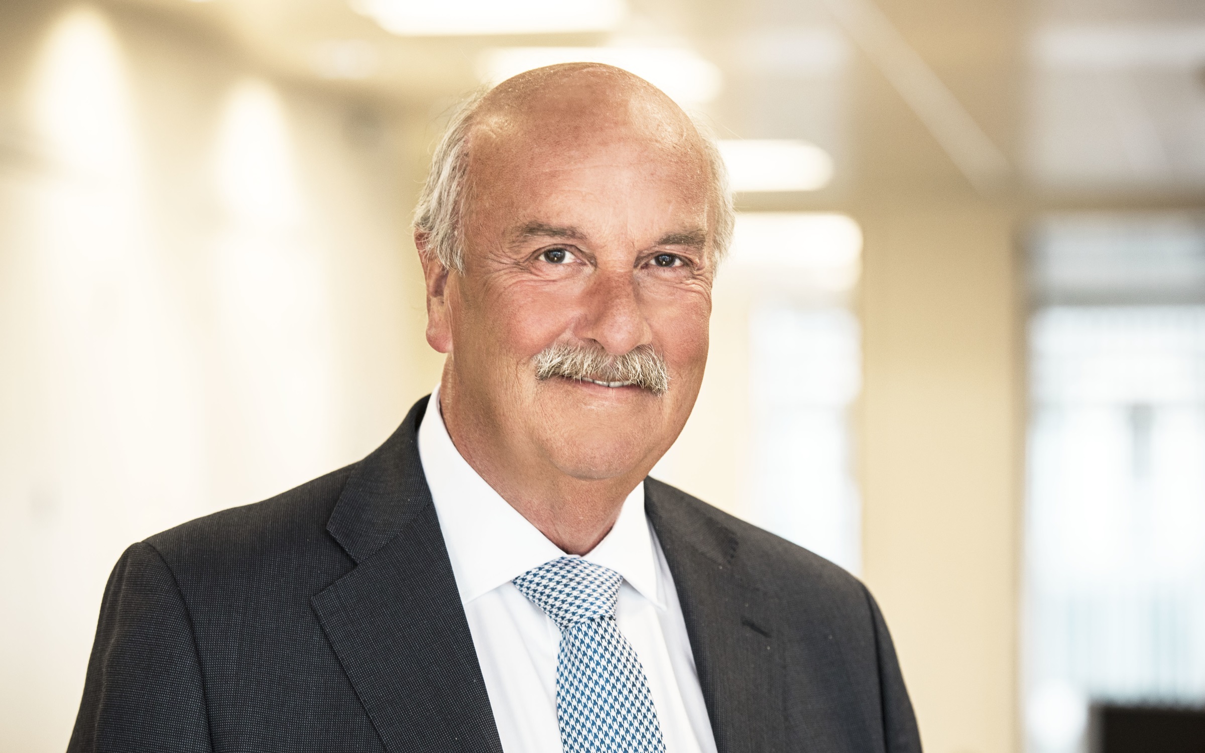 David Martin set to retire from FirstGroup Chairman position - routeone