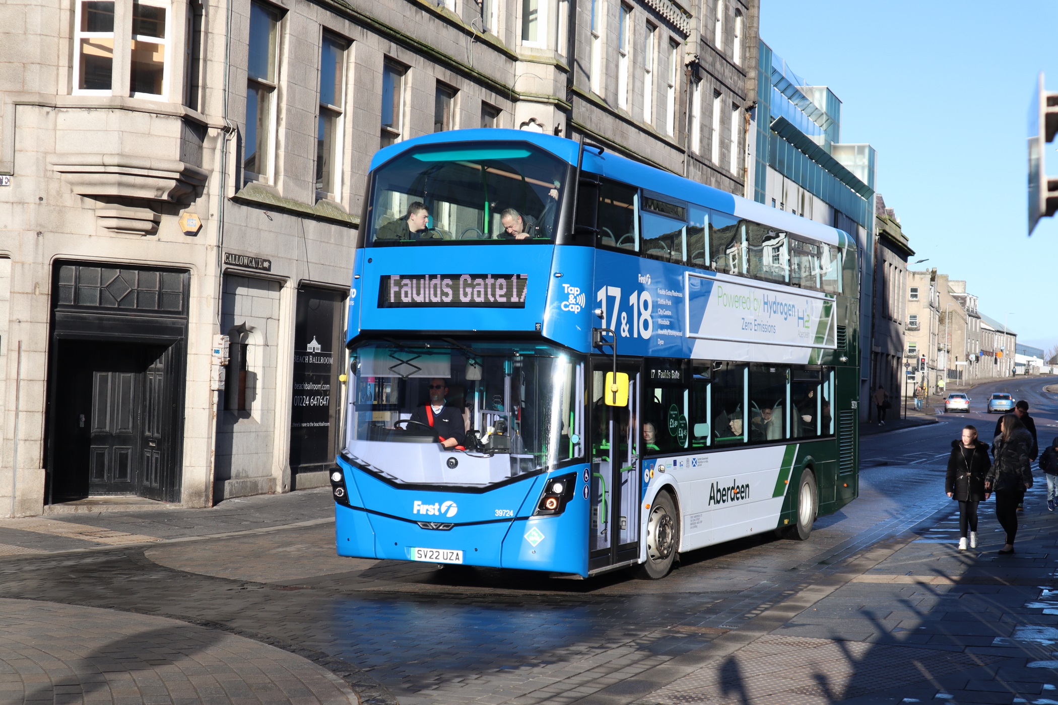 86% overall satisfaction with bus services in Scotland, survey finds ...