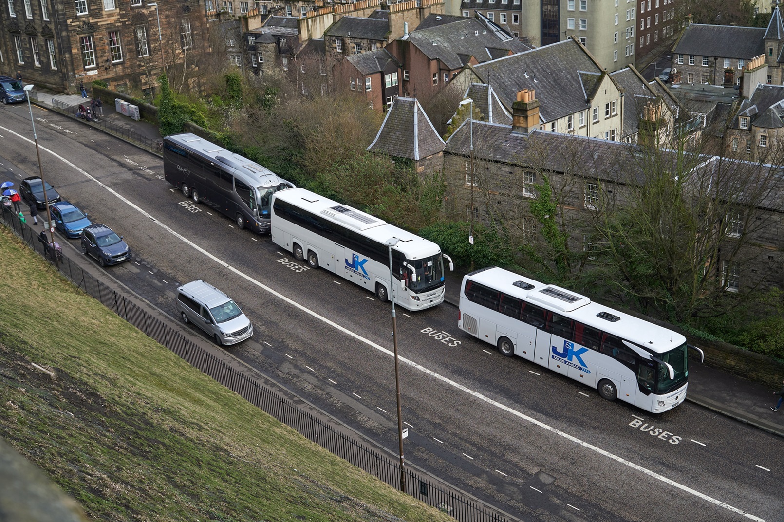 Journey modelling and shared chargers 'key to electric coaches' - routeone