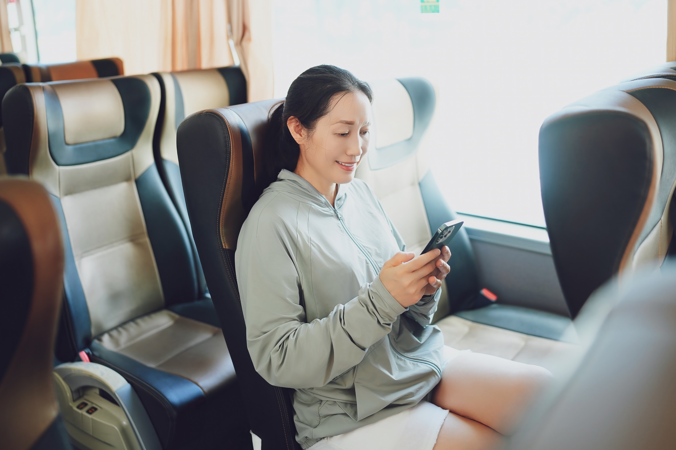 Will coach and bus love for social media ever run its course? - routeone