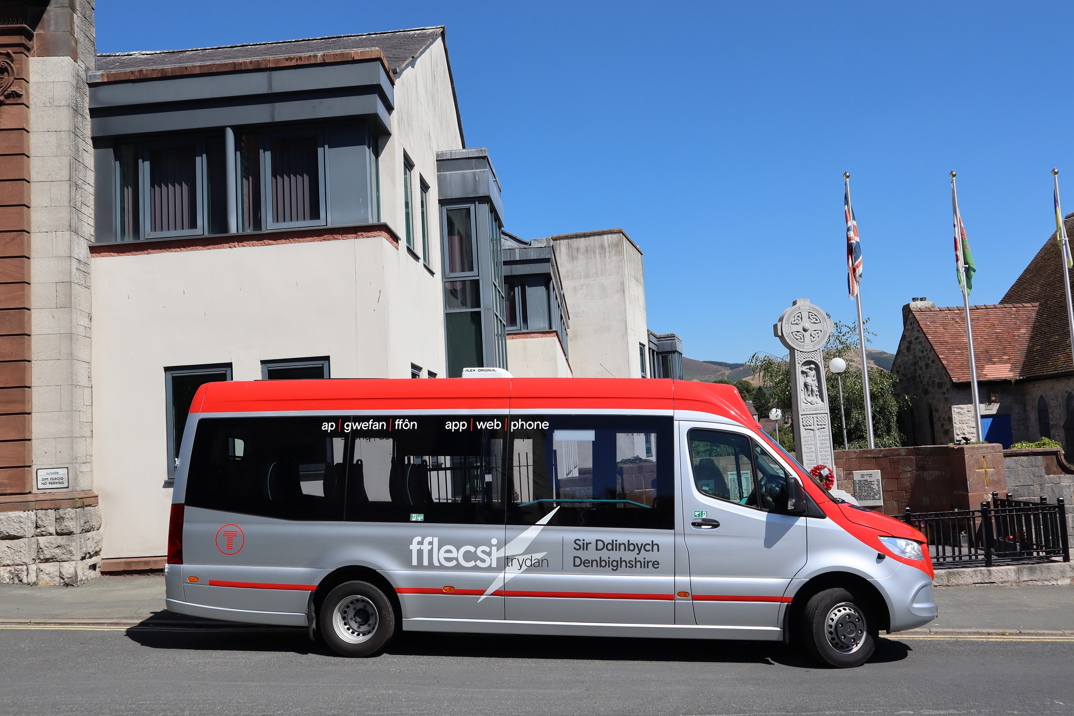 Zero-emission Fflecsi DRT in Ruthin: Working well - routeone
