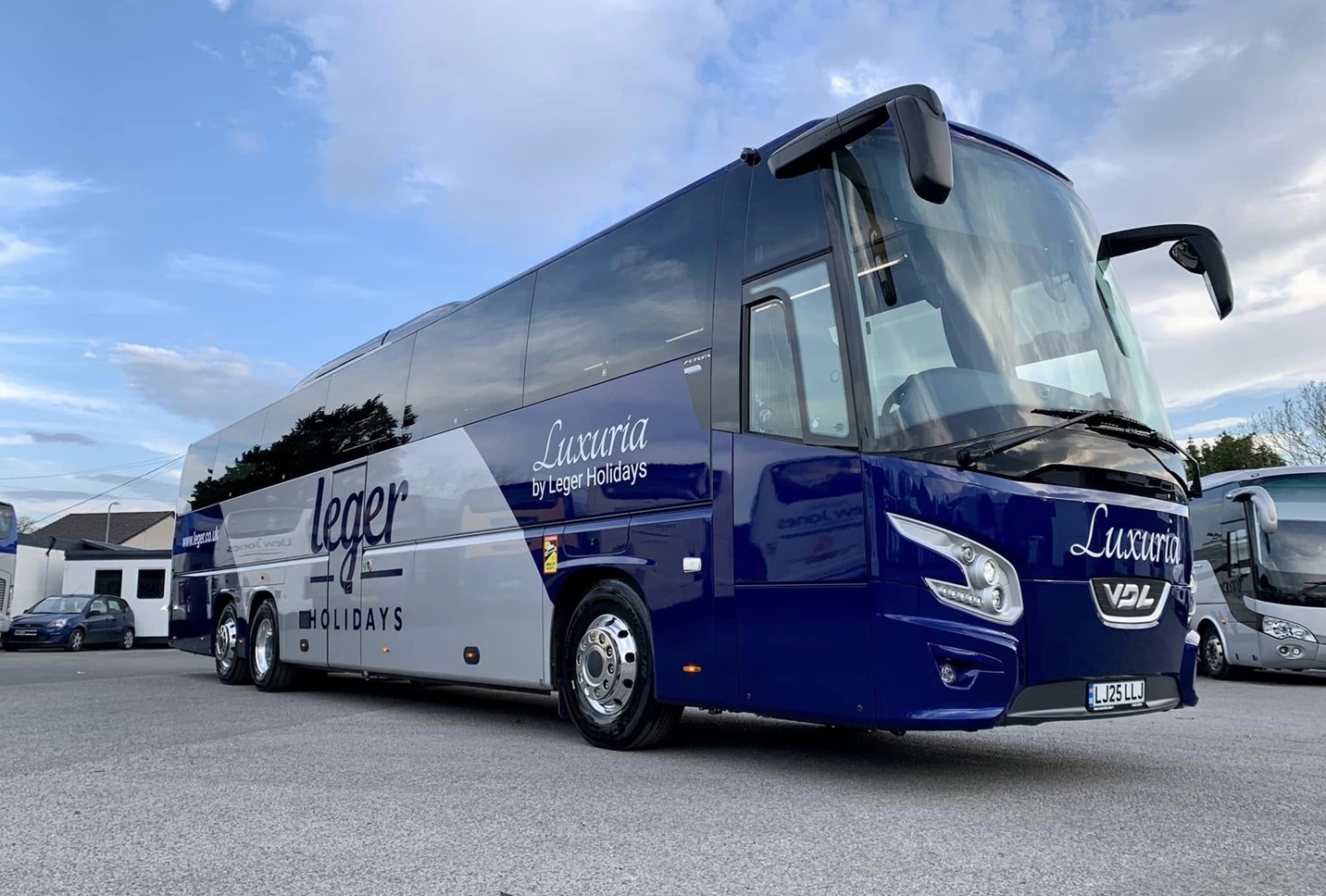 Luxuria-spec VDL and three Tourismos join Llew Jones Coaches - routeone