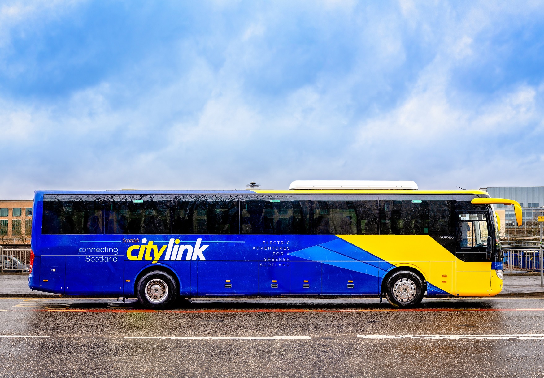 Scottish Citylink to start Troon service using Yutong electric coach ...