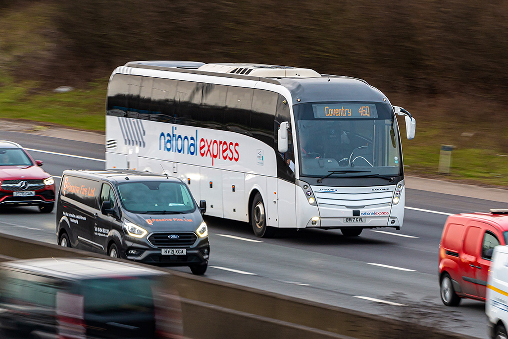 Less than half of coach managers satisfied with roads