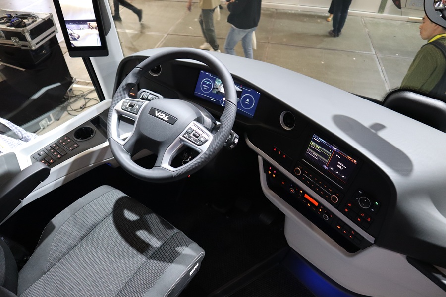 VDL Futura 3 makes debut as builder's new flagship coach - EURO BUS ...