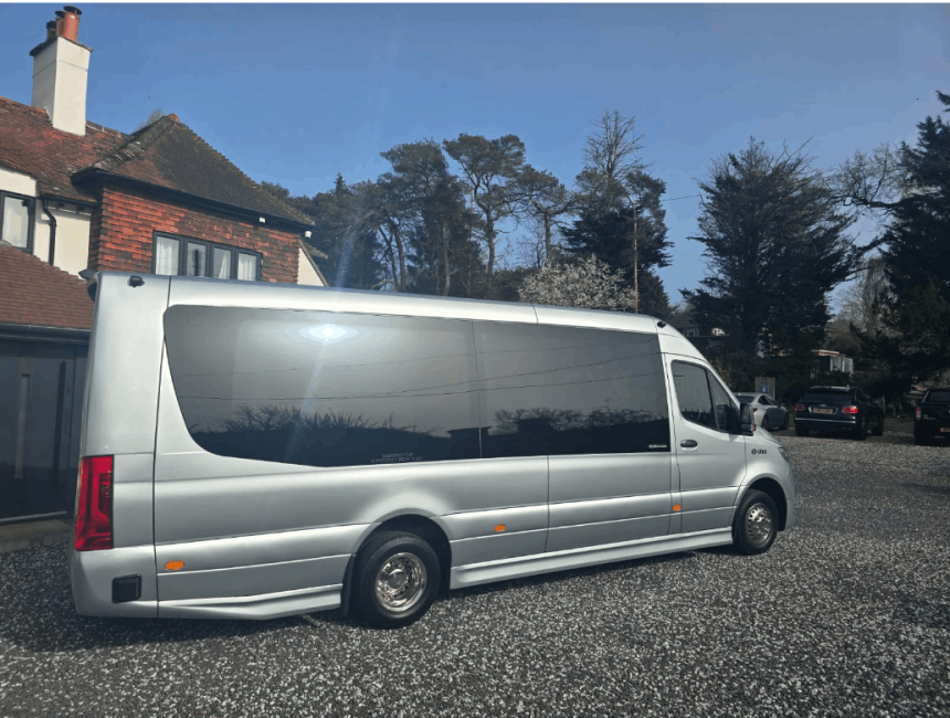 ABC Minicoaches takes new Mercedes-Benz Sprinter with UNVI bodywork